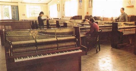 La Fábrica De Pianos De Un Pequeño Pueblo Que Exportaba A Europa Y