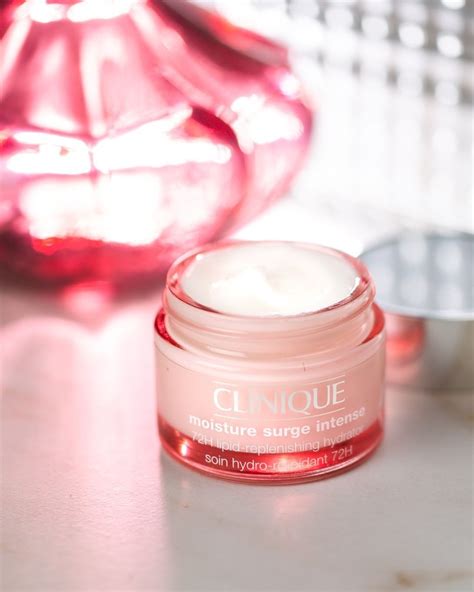 Moisture Surge Intense ინტენსიურად Lutecia • ლუტეცია