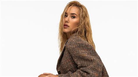 Даша Квіткова розповіла яке її справжнє прізвище Читайте на Ukr Net