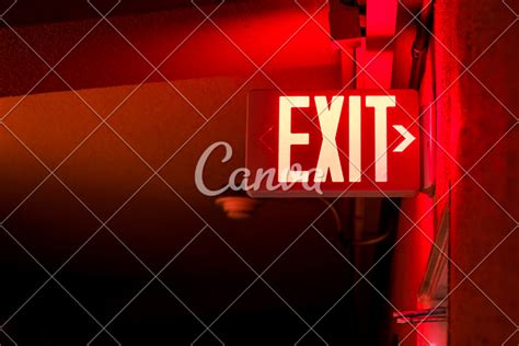 Exit Sign Red Light Photos By Canva