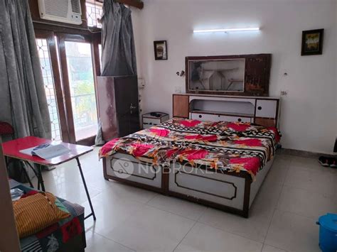 Pg For Female In South Extension I For Rs 10000 Available Immediately