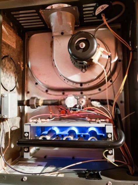 Lighting Furnace Pilot How To Light The Pilot Light On A Furnace