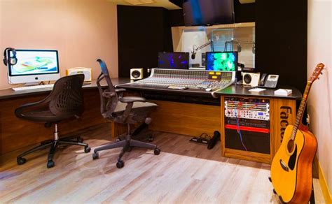 AWS δelta Solid State Logic AWS δelta Solid State Logic