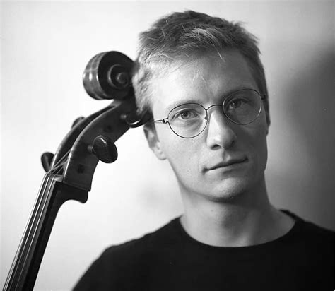 The Strad News Cellist Ben Michaels Wins Keith Harvey Award The Strad