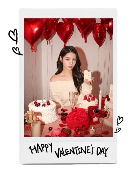 흑백컬러 셀프사진관 오디티모드 볼하트 포즈로 셋이서 찰칵 📸🫶 귀엽고 사랑스럽고 막그래 ️ ️ ️ 오디티모드 셀프사진관 Instagram