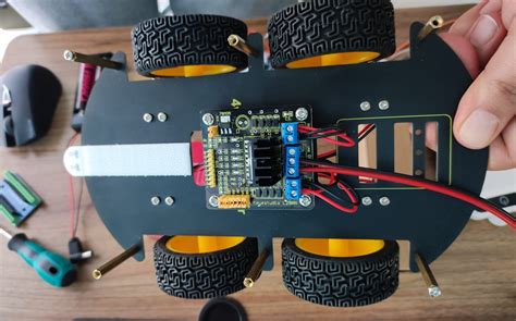 how to control dc motors with joystick through an l298n motor drive and arduino mawro tech journey