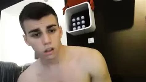 7 сексуальных мускулистых латинос трахаются с натуральным пареньком любопытный грубый секс