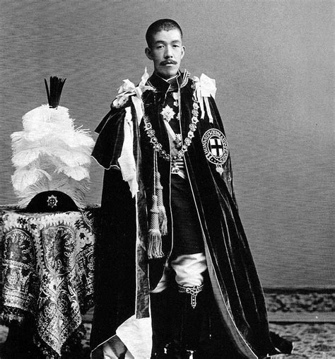 父亲是明治，儿子裕仁发动战争，大正天皇性格怪癖曾被沦为笑柄腾讯新闻