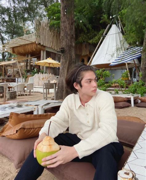 ไบร์ท วชิรวิชญ์ ประวัติพระเอกดาวรุ่งขวัญใจสาว ๆ