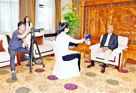 ပြည်ထောင်စုဝန်ကြီး ဦးမျိုးမြင့်ဦး ပြည်ရေနံမြေရှာဖွေရေးအစမ်းတွင်း၊ တီတွတ်ပိုက်လိုင်းအခြေစိုက်စခန