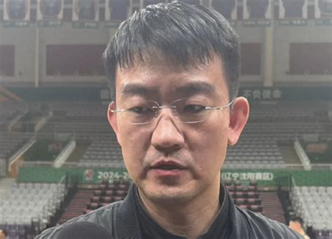 王博：联赛刚过半排名并不重要；外援博班还在办手续无法登场