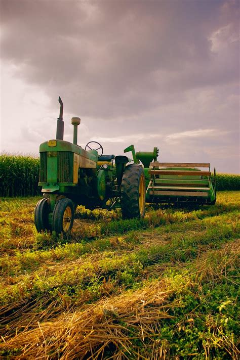 Farm Tractor Wallpapers Top Free Farm Tractor Backgrounds