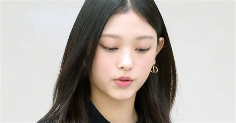 뉴진스 해린 ‘사랑스러운 하트 입술[포토엔hd]