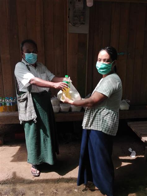 ငွေဆောင်မြို့၌ ပုံမှန်ဝင်ငွေမရှိသော အိမ်ထောင်စုများအား အခြေခံစားသောက်ကုန်များ ထောက်ပံ့