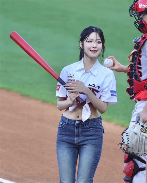 최근 광주에서 시타한 백지헌 움짤 삐끼삐끼 유머움짤이슈 에펨코리아