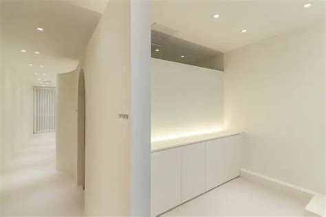 화이트톤 모던하고 깔끔한 12평 네일샵인테리어 강서구 마곡동