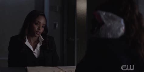 Sexy Ebony Batwoman Javia Leslie Ballbusting Goon Kick In The Balls