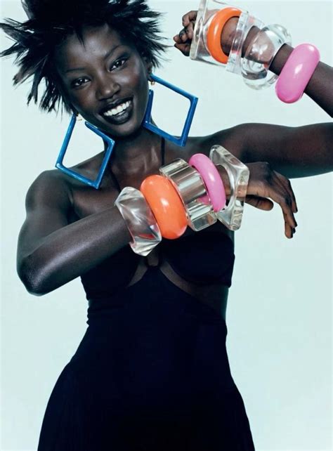 Vogue Editorial Fotoposen Fotoshooting Pose