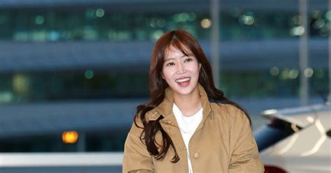 임수향 포상휴가 떠날 생각에 미소만발 공항패션