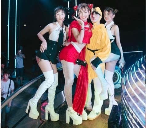 Chân Dung Nữ Dancer Hạ Long Nổi Khắp Mxh Mặt Học Sinh” Nhưng ăn Mặc