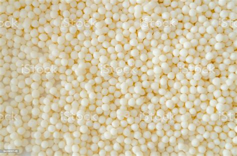 파티 사탕 흰색 배경 형성에 사용 하는 작은 바 삭 바 삭 공 입자가 굵은 0명에 대한 스톡 사진 및 기타 이미지 0명 3차원 형태 개체 그룹 Istock