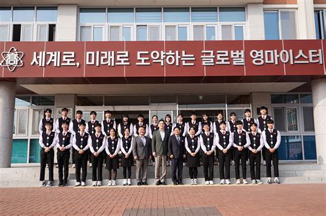 이재용 회장 ‘구미전자공고 방문 Samsung Newsroom Korea Media Library