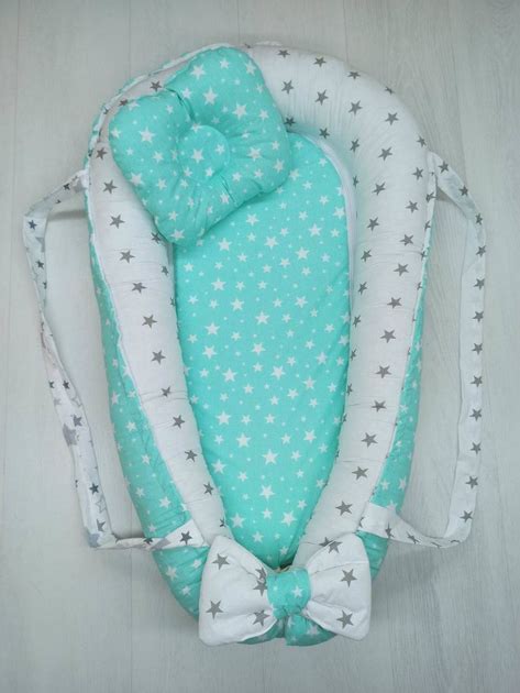 Детский кокон гнездышко бирюзовый Звезды позиционер для новорожденных с ортопедической подушкой