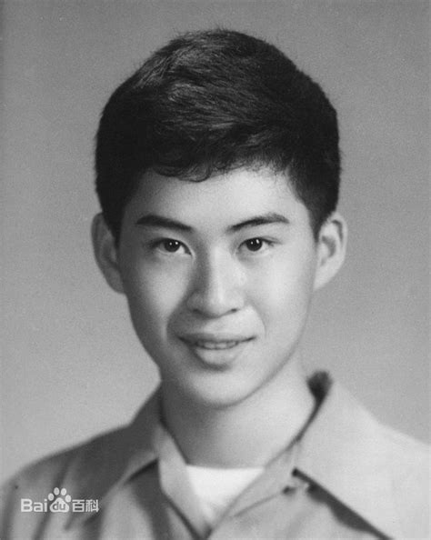 白先勇 Pai Hsien yung 生活照 万佳直播吧
