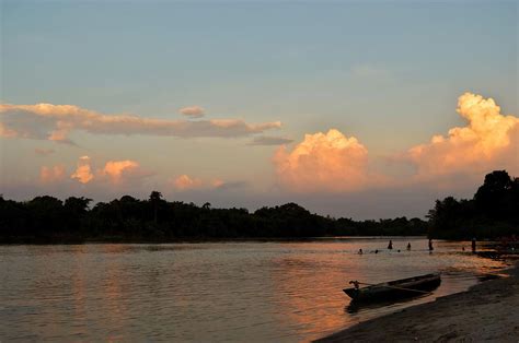 Tugu Kota Pangan Belitang Di Ogan Komering Ulu Timur Atourin