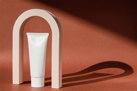 크림 스킨케어 화장품 아르 데코 아치 포디움 디스플레이 받침대 스탠드 제품 프리젠 테이션 로션 보습제 패션 기하학적 아치 최소한의 템플릿입니다 빈티지 씬 모형 화장품 아르