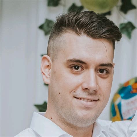 Vanja Ivković Ivandekić Database Administrator Media Presstv Group