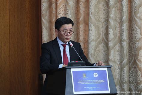 Ё Баатарбилэг Төрийн албан хаагчийн тухай хууль ёс зүйн харилцааг зохицуулах анхдагч хууль болж