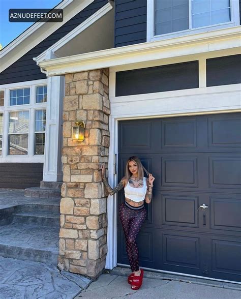 CELINA POWELL Feet AZNudeFeet