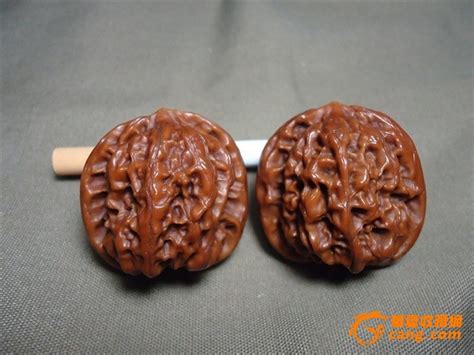文玩核桃狮子头 年轻人玩核桃折寿 随意云
