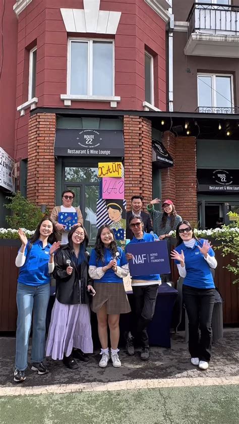 Nomad Art Foundation Монголын үрс маш олон болтугай БИШ улсын маань ирээдүй болсон хүүхэд