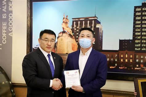 Хотын дарга хандивлагчдадаа талархал илэрхийлэв