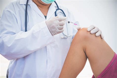 Facet Injections Versus Nerve Blocks Whats The Difference