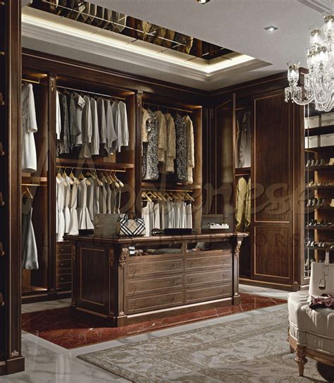 Classical Walk In Closet Design