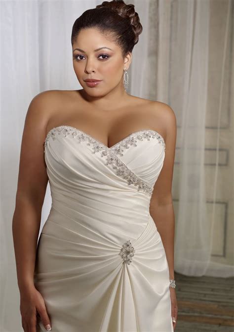 Plus Size Wedding Gowns For Mature Brides4 Curvyoutfits Com