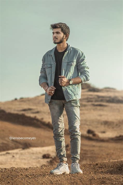 Mens Photography Poses Ideas Desert Location Poses For Men Outdoor