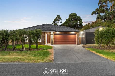 14 Walmac Close Tooradin Vic 3980 Domain