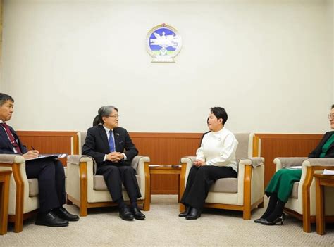 Батмөнхийн Батцэцэг Япон Улсаас Монгол Улсад суугаа Элчин сайд М Игавахараг хүлээн авч уулзлаа