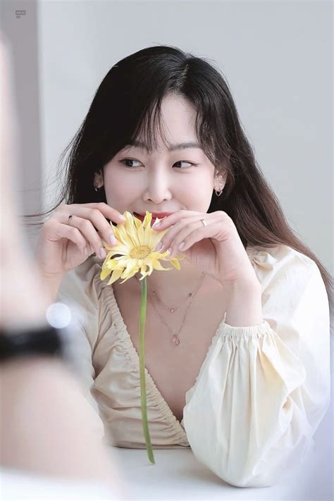 Pin By Kazue Okada On Seo Hyun Jin Seo Hyun Jin Oh Yeon Seo Jin