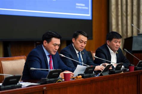 Зарим сумдыг туулах чадвар сайтай автомашинаар хангахаар шийдвэрлэлээ