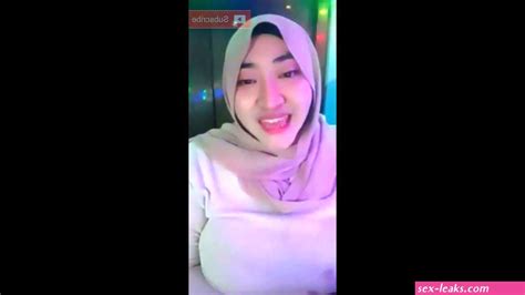 Bigo Live Jilbab Pamer Uting Sex Leaks