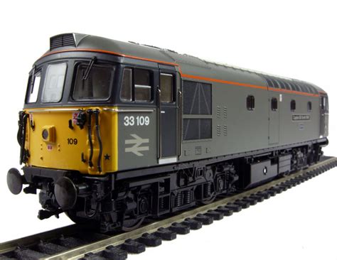 Heljan 3352 Class 331 Diesel 33109 Captain Bill Smith Rnr In Engineers
