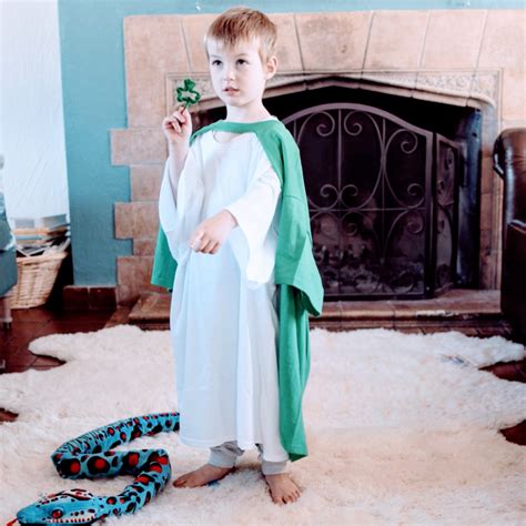 20 Easy Saint Costumes Made Of T Shirts Catholic All Year