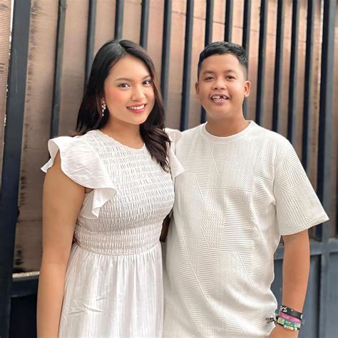 Potret Kebersamaan Dustin Tiffani Dan Ditha Rizky Amalia Selalu Mesra