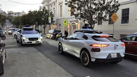 三藩市无人驾驶的士cruise及waymo 获准全天候收费营运 星岛日报