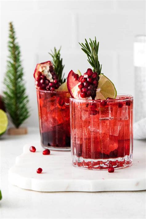 12 Festive Christmas Cocktail Recipes L A Farmgirls Dabbles
